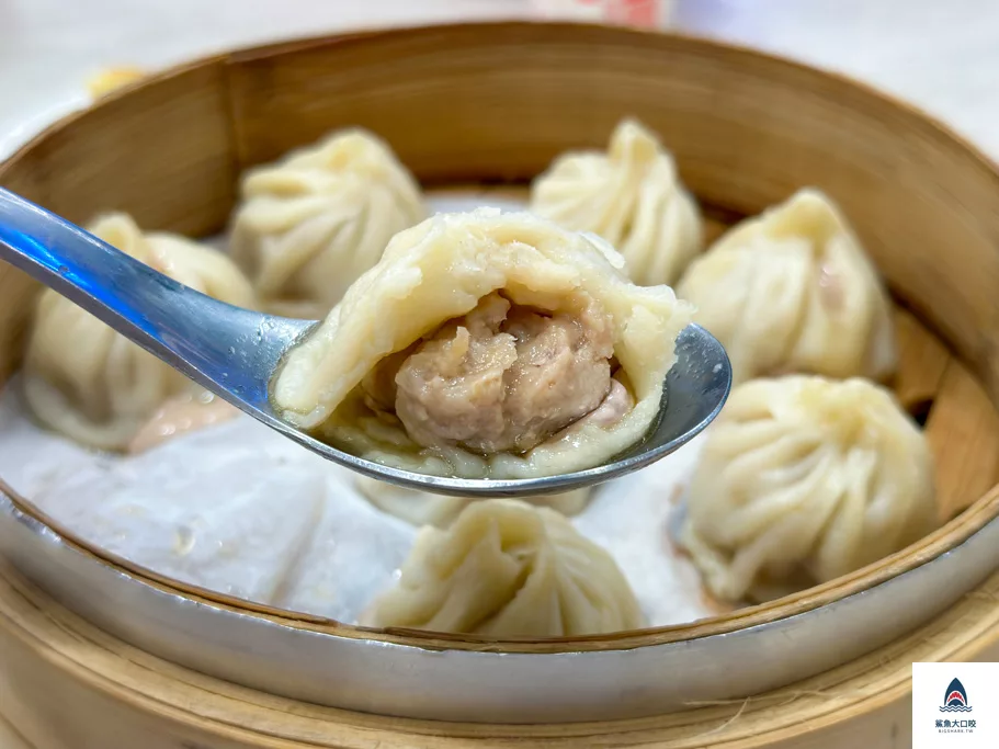 【大雅美食】五花馬水餃館，免費小米粥吃到飽，大雅麵食推薦（菜單） @鯊魚大口咬